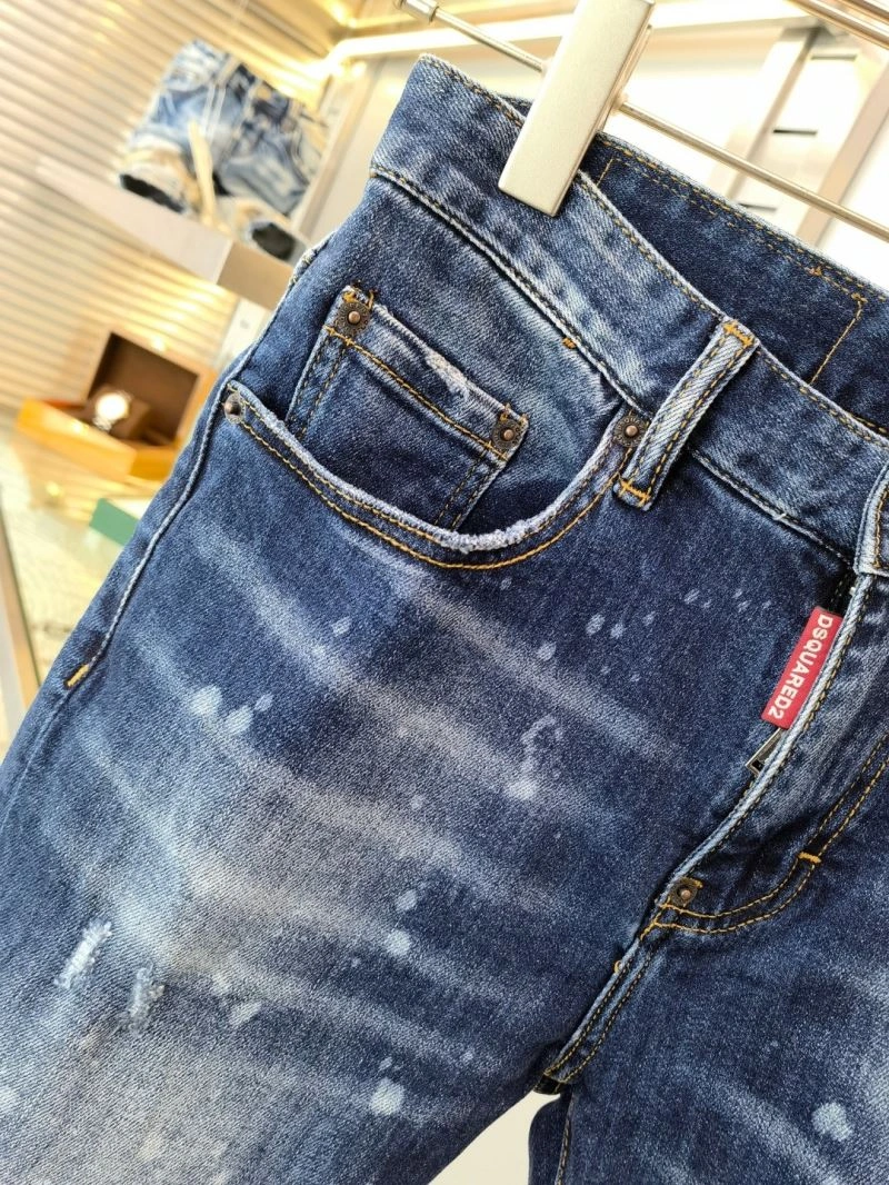 Accurate model Dsquared2 Jeans