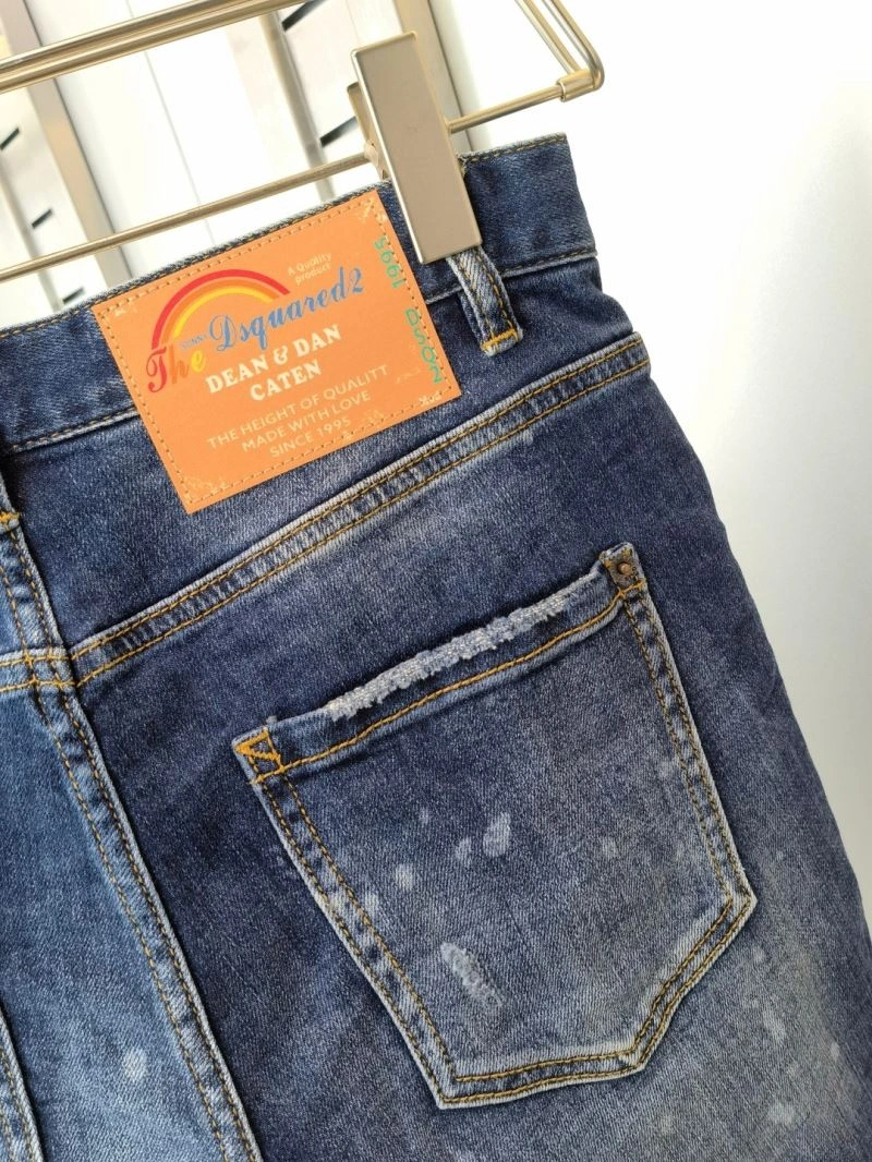 Accurate model Dsquared2 Jeans