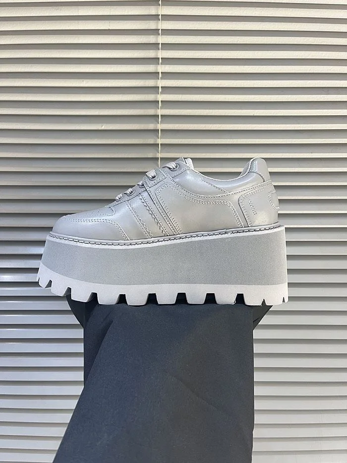 Top mirror Dymonlatry Shoes