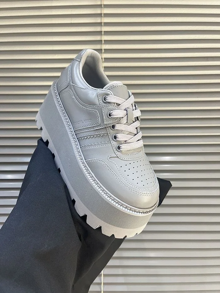 Top mirror Dymonlatry Shoes