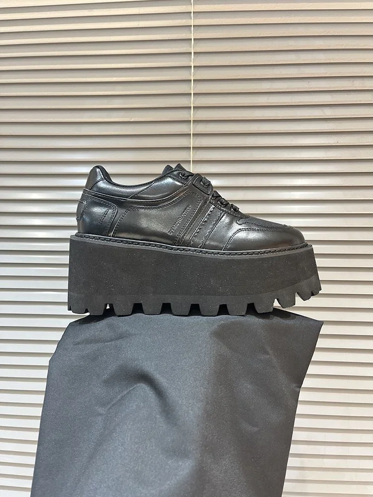 Dymonlatry Shoes