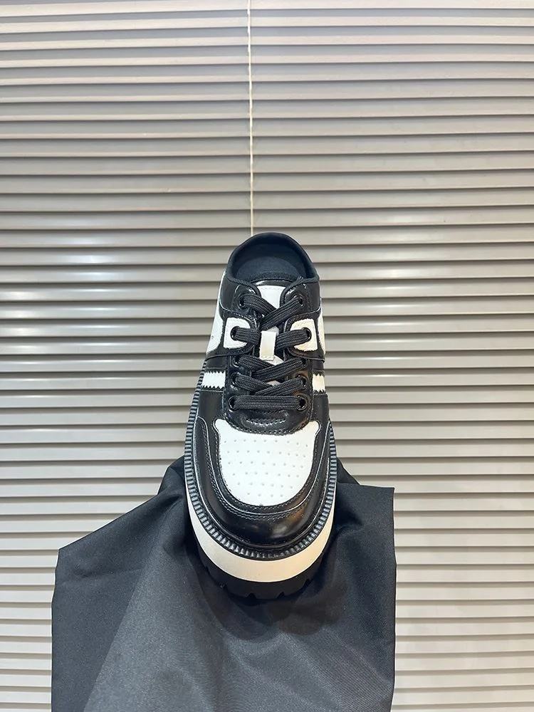 Brand-authenticated Dymonlatry Shoes