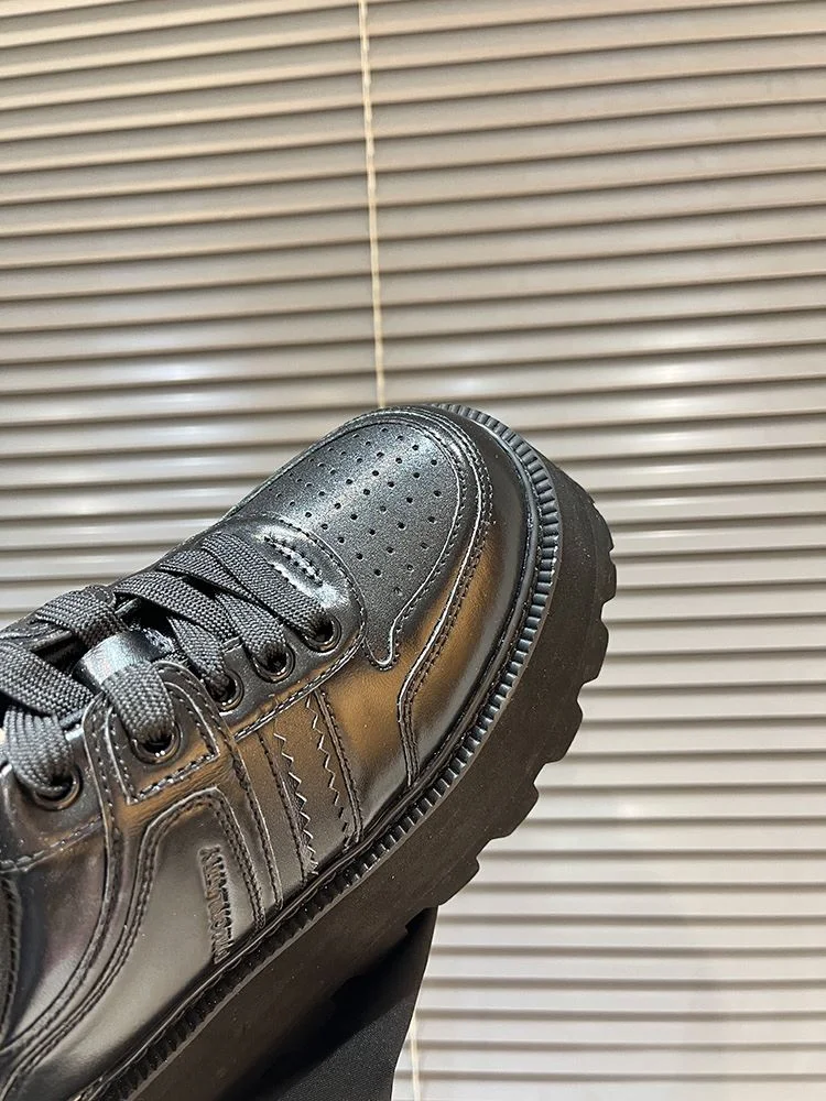 Economical Dymonlatry Shoes