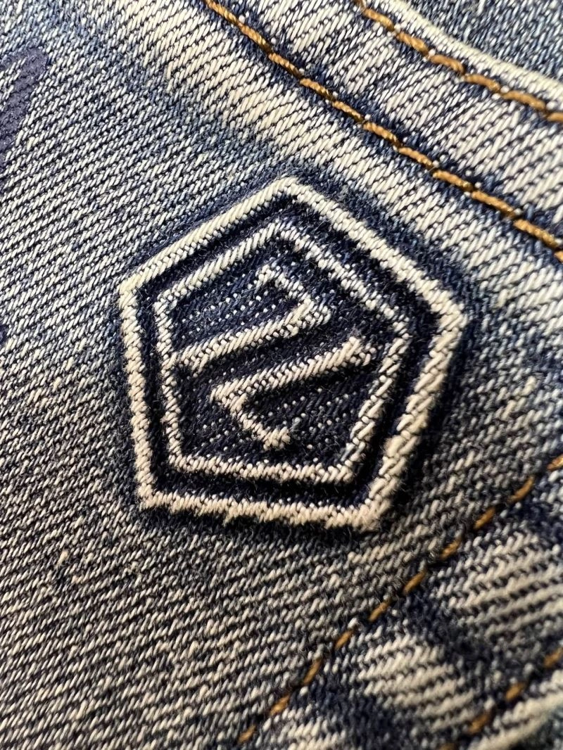 Brand-original Ermenegildo Zegna Jeans