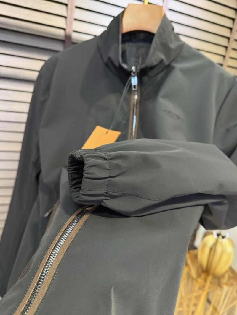 Genuine Ermenegildo Zegna Outwear