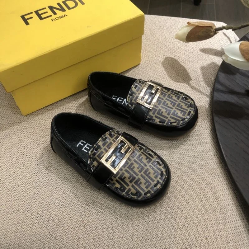 Top match FENDI SHOES