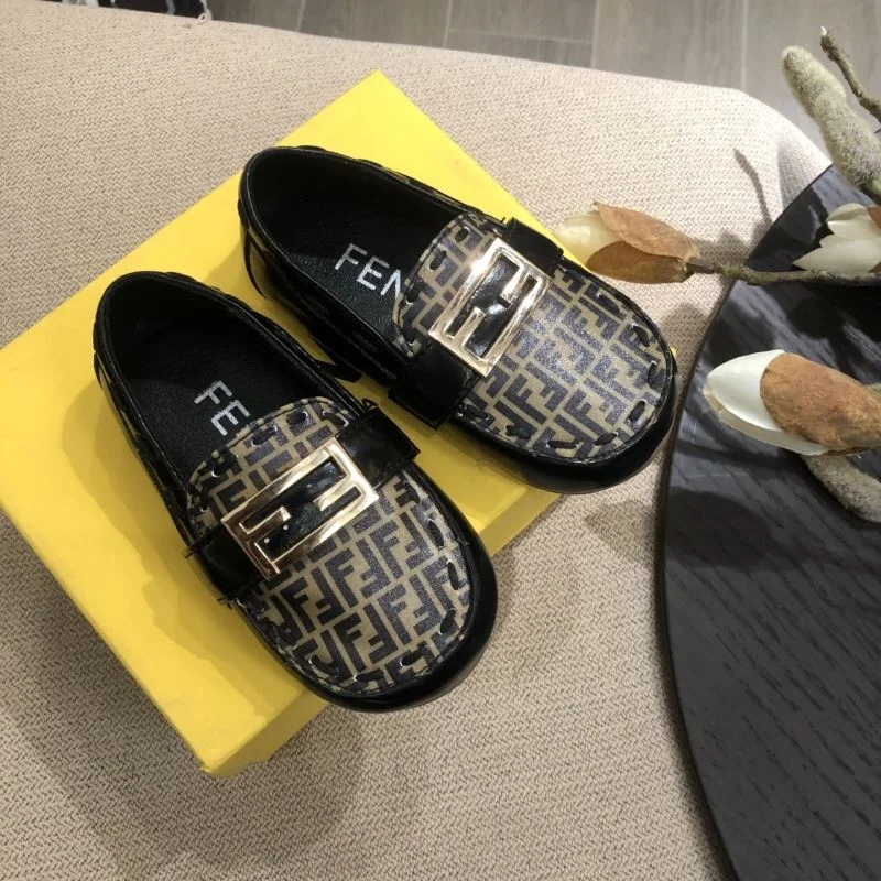 Top match FENDI SHOES