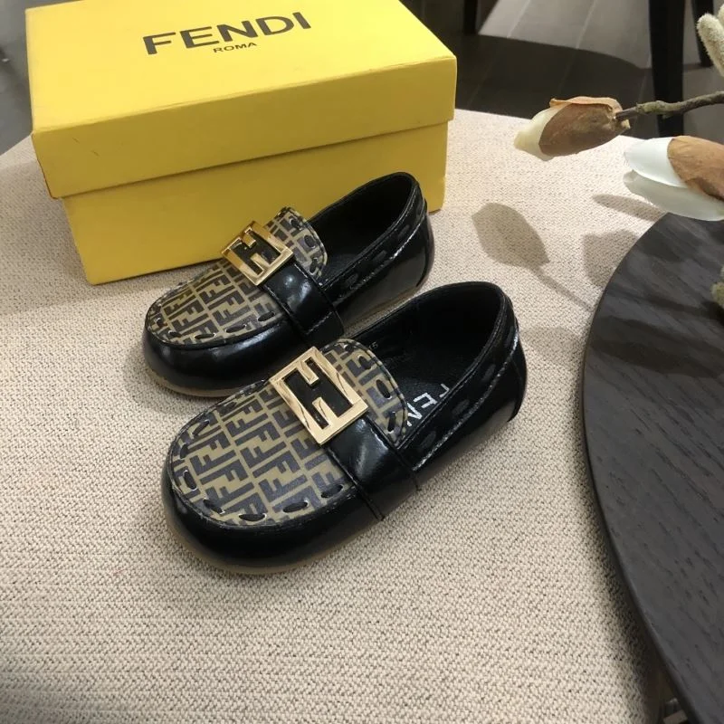 Top match FENDI SHOES
