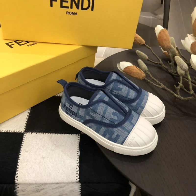 Top match FENDI SHOES