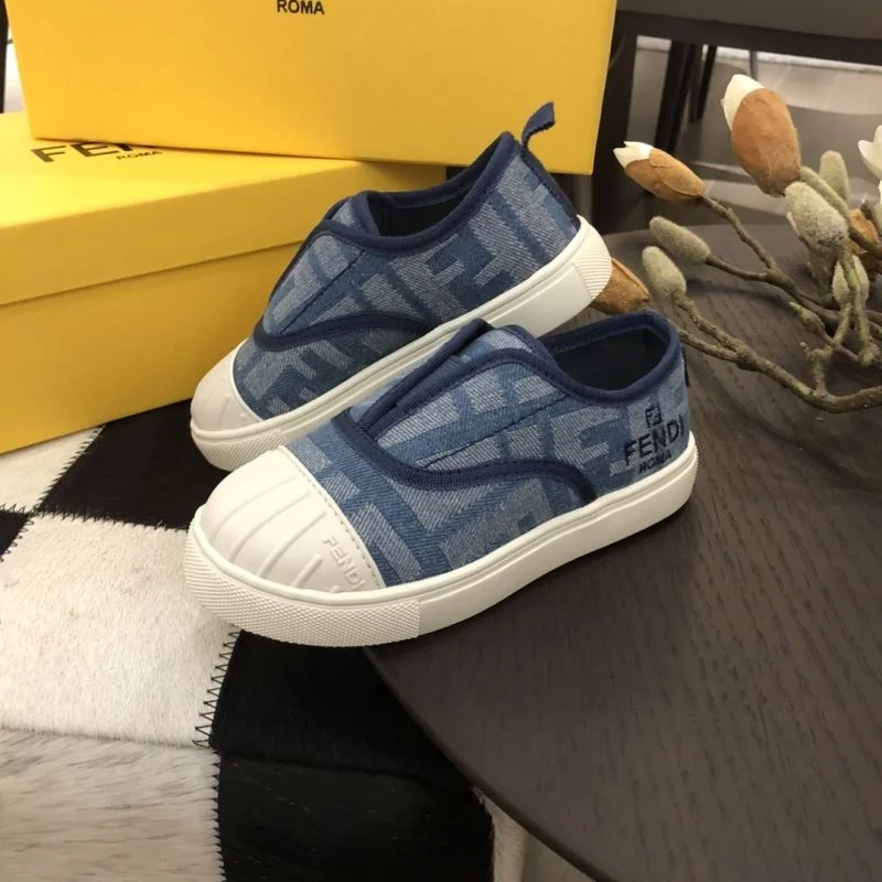 Top match FENDI SHOES