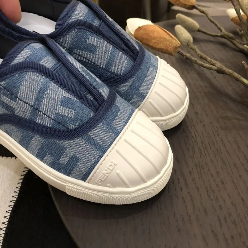 Top match FENDI SHOES