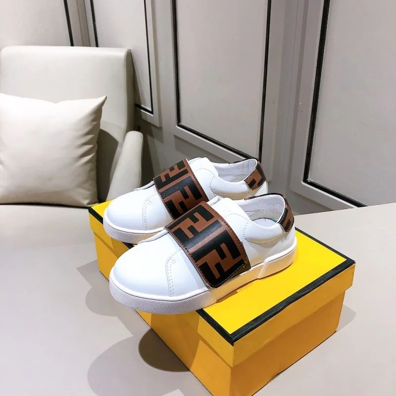 Top match FENDI SHOES