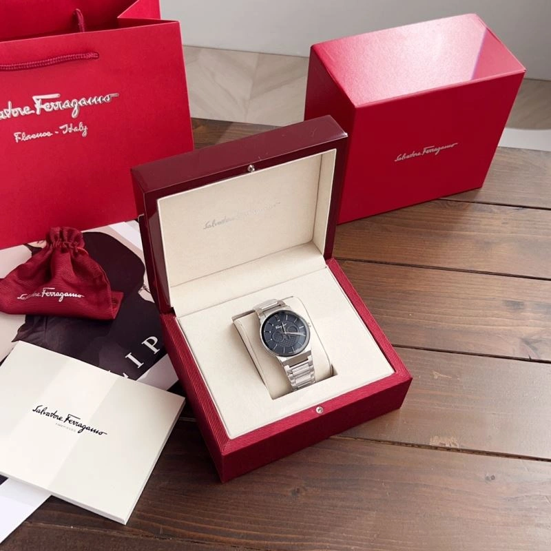 FERRAGAMO Watches