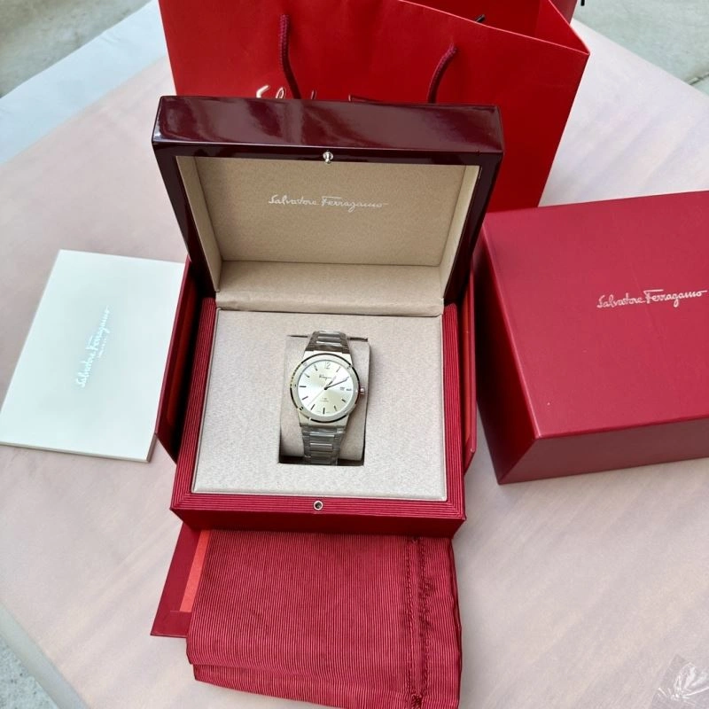 Bargain FERRAGAMO Watches