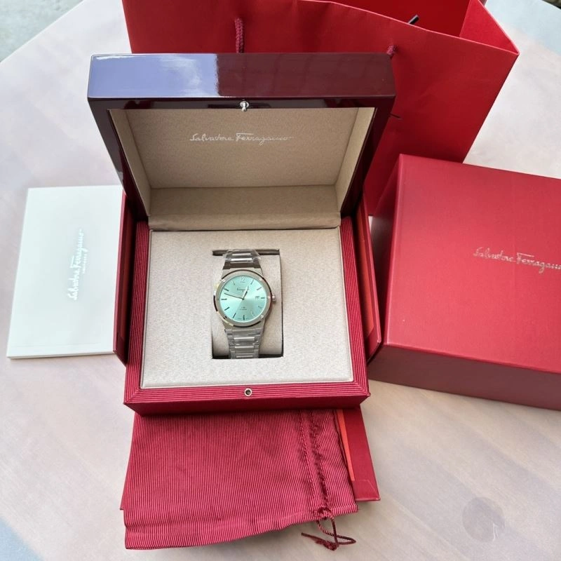 Bargain FERRAGAMO Watches