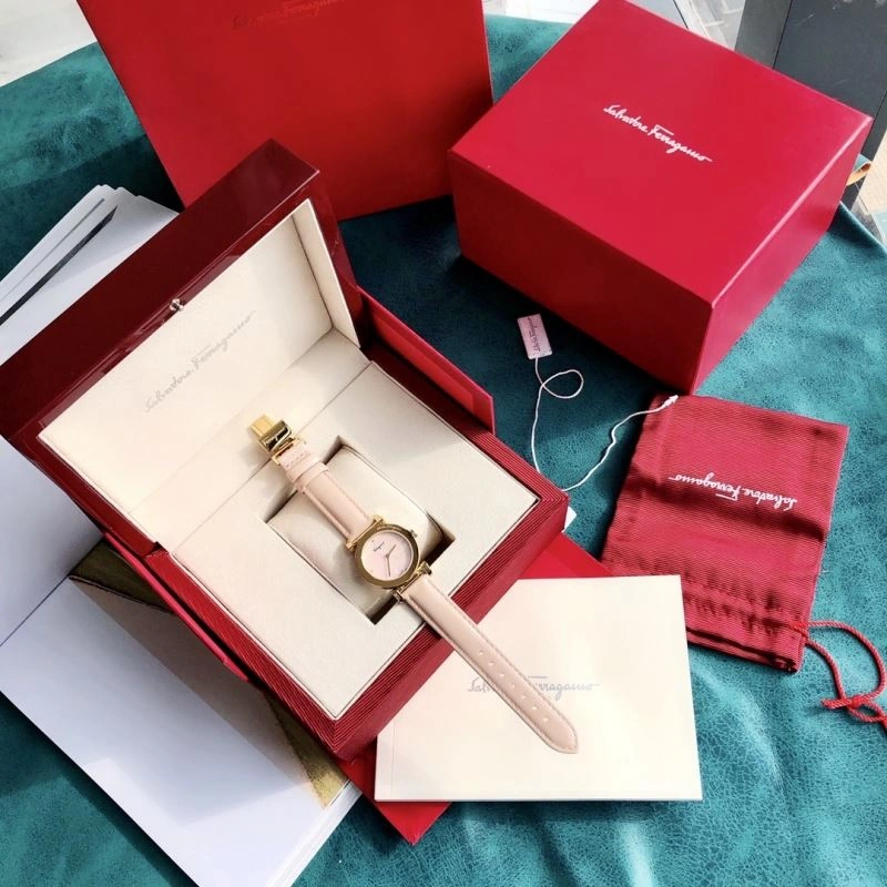FERRAGAMO Watches