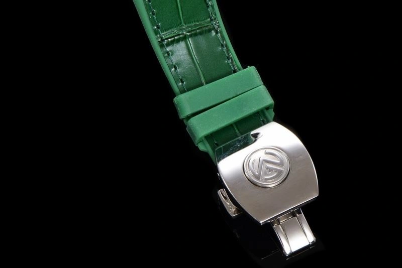 Indistinguishable FRANCK MULLER Watches