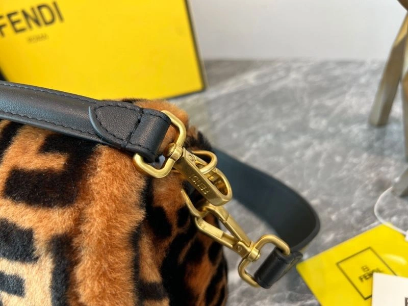 Inexpensive Fendi Baguette Bags