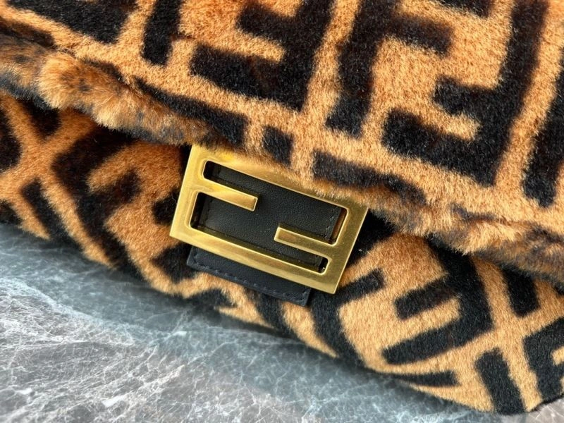 Inexpensive Fendi Baguette Bags