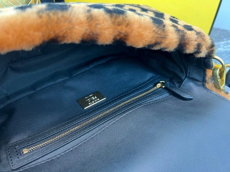 Inexpensive Fendi Baguette Bags