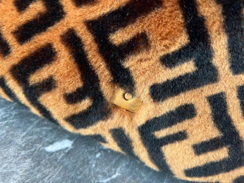 Inexpensive Fendi Baguette Bags