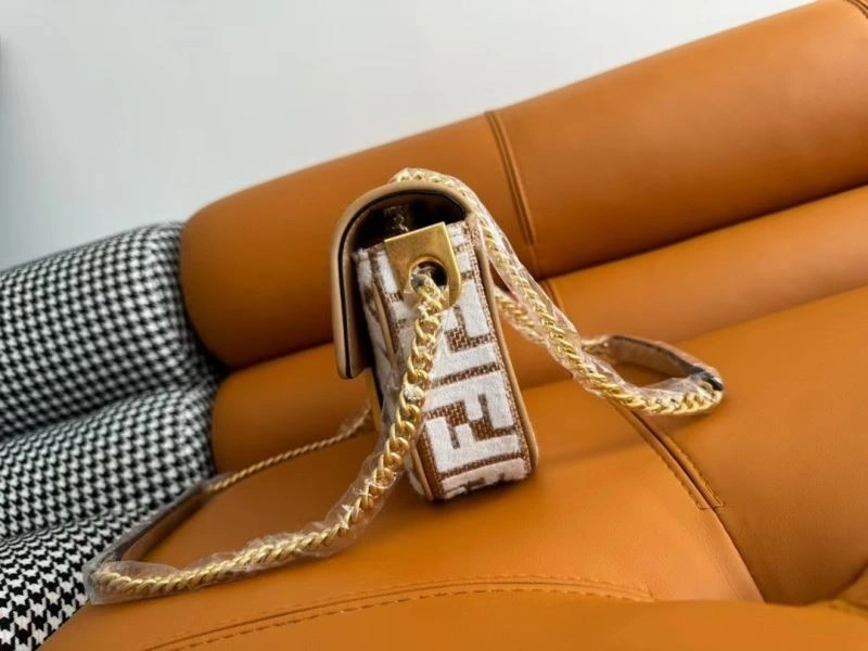 Inexpensive Fendi Baguette Bags