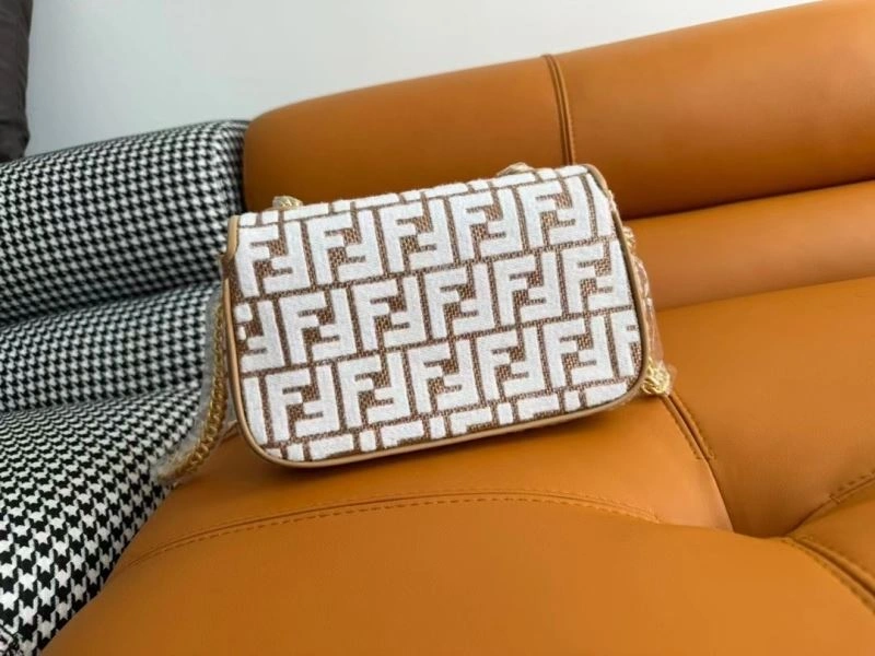 Inexpensive Fendi Baguette Bags