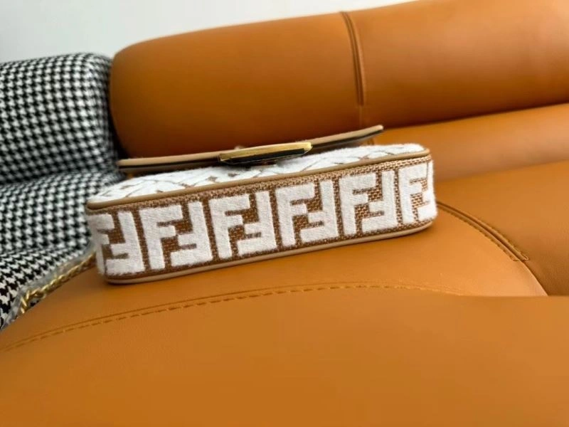 Inexpensive Fendi Baguette Bags