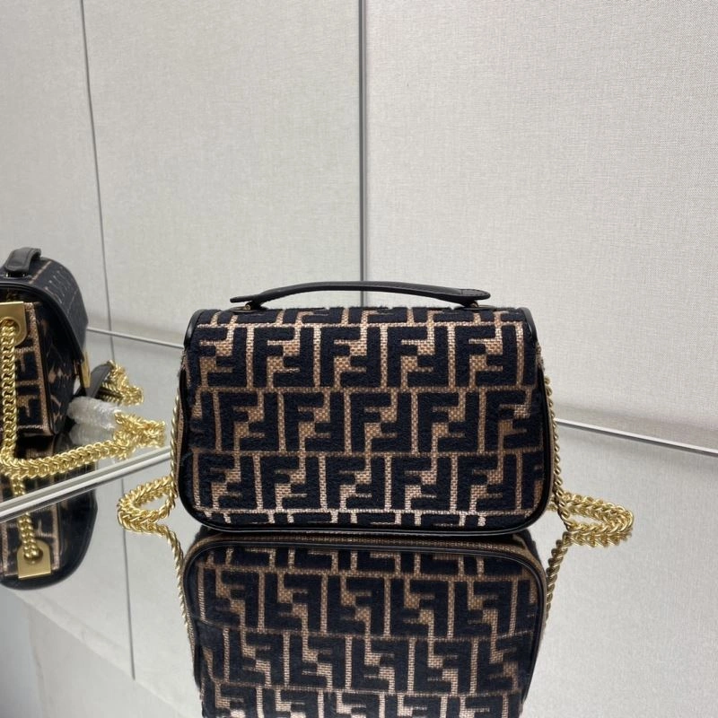 Inexpensive Fendi Baguette Bags
