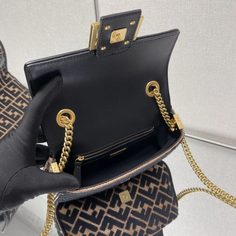Inexpensive Fendi Baguette Bags