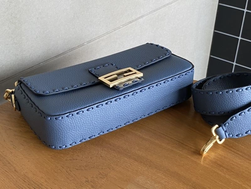 1:1 copy Fendi Baguette Bags