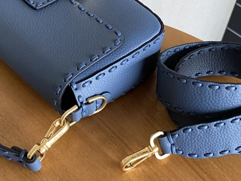 1:1 copy Fendi Baguette Bags