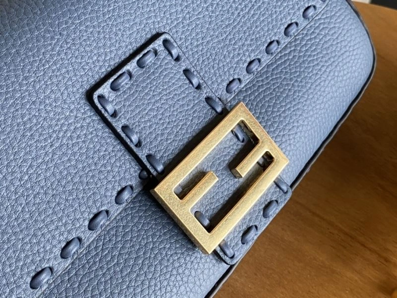 1:1 copy Fendi Baguette Bags