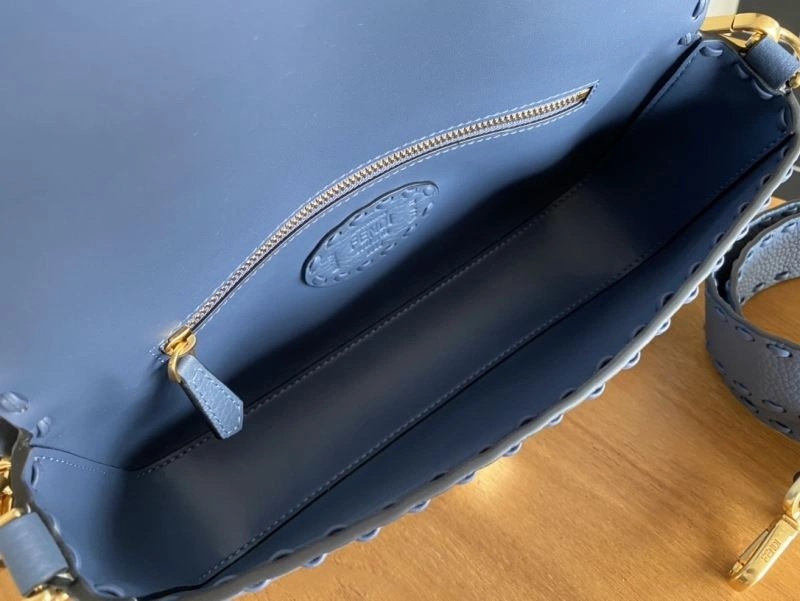 1:1 copy Fendi Baguette Bags