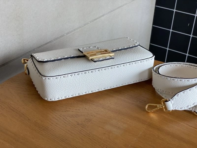 Low-cost Fendi Baguette Bags