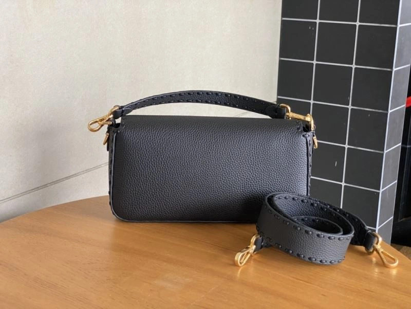 Top match Fendi Baguette Bags