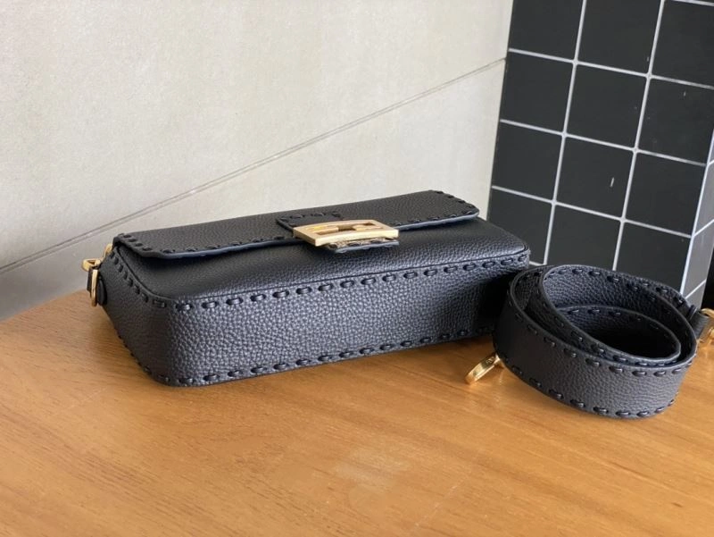 Top match Fendi Baguette Bags