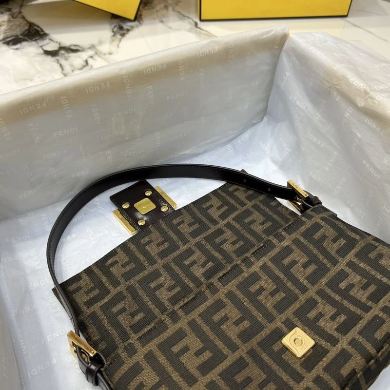 Top match Fendi Baguette Bags