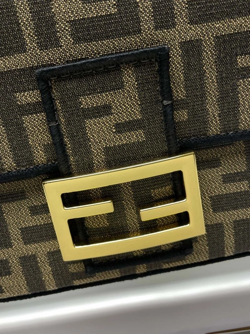 Exact replica Fendi Baguette Bags