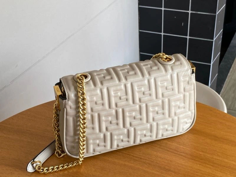 Low-cost Fendi Baguette Bags