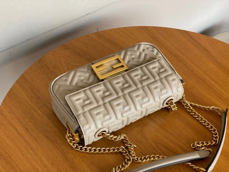 Low-cost Fendi Baguette Bags