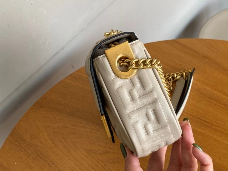 Low-cost Fendi Baguette Bags