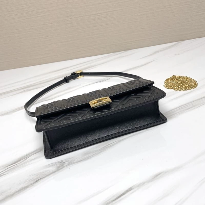 Top match Fendi Baguette Bags