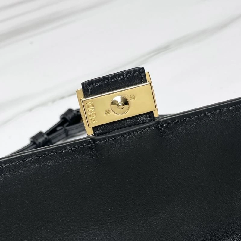 Top match Fendi Baguette Bags