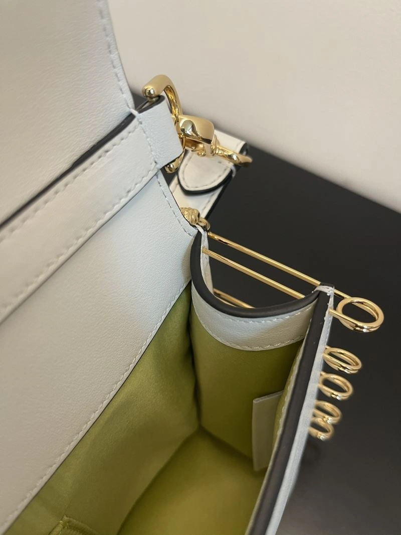 Low-cost Fendi Baguette Bags