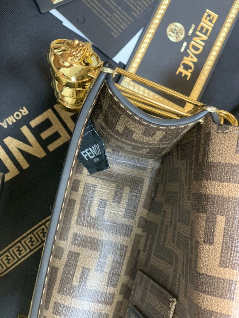 Exact replica Fendi Baguette Bags