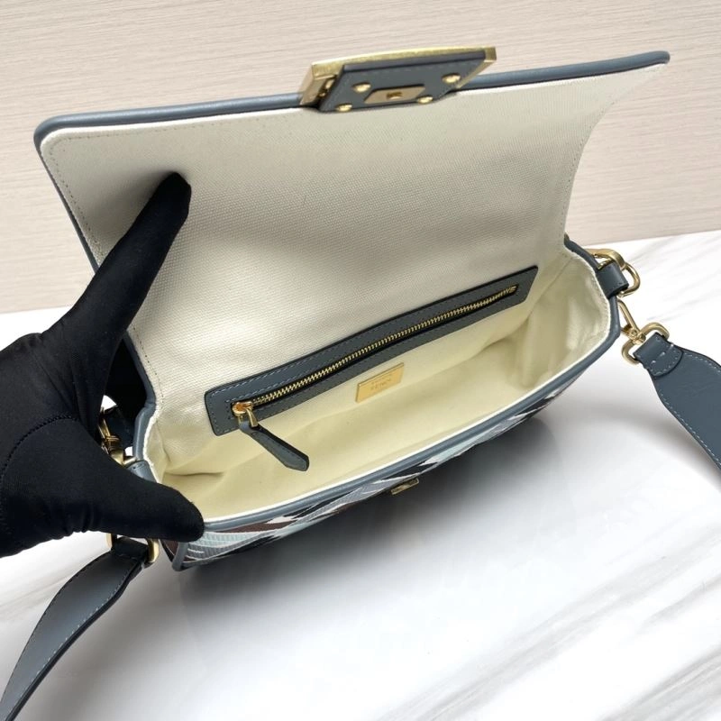 High accuracy Fendi Baguette Bags