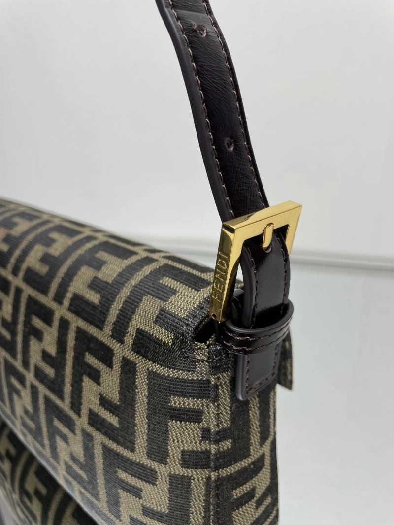 Top match Fendi Baguette Bags