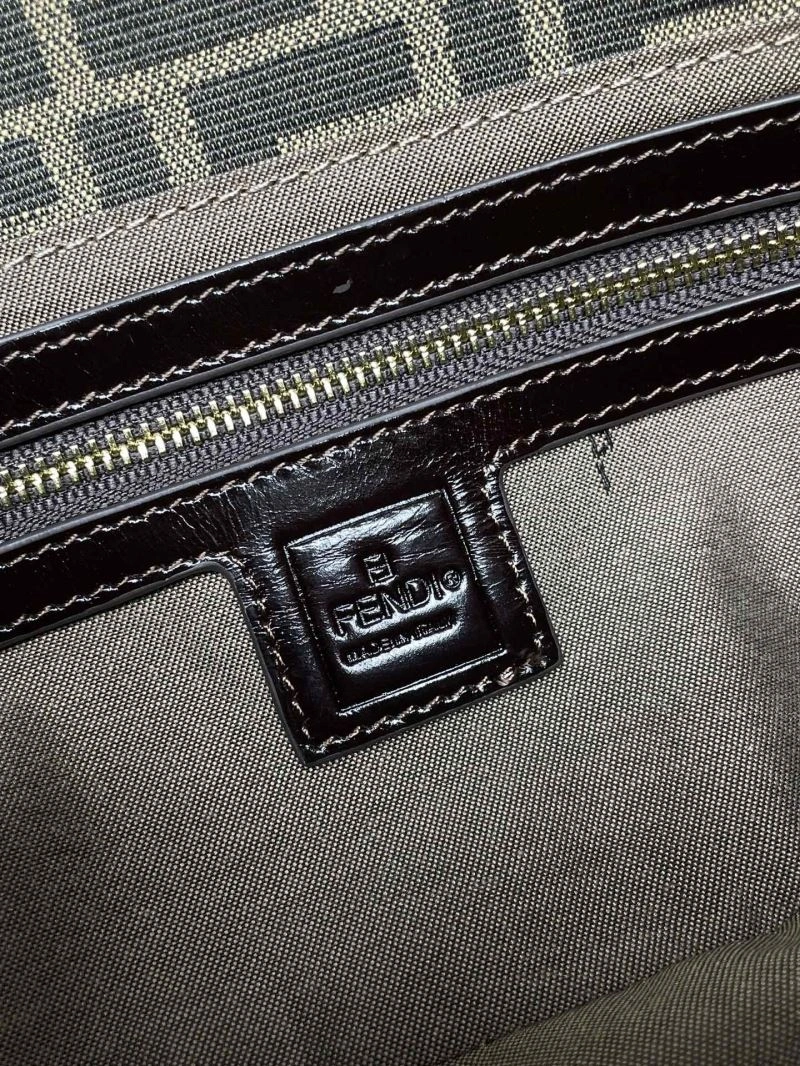 Top match Fendi Baguette Bags