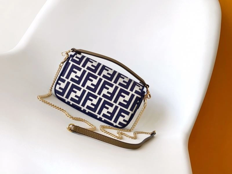Top match Fendi Baguette Bags